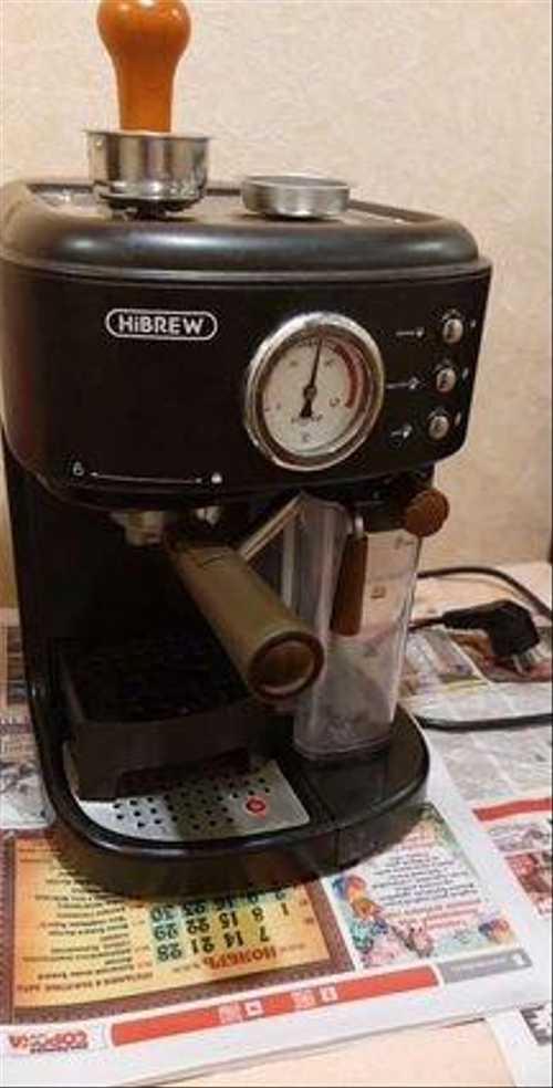 Кофеварка рожковая с автоматическим капучинатором