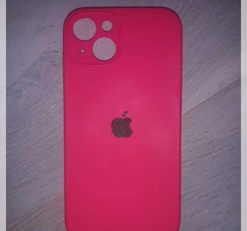 Чехол на iPhone 13 (цвет яркая фуксия силиконовый)