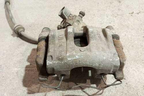 Суппорт задний левый Ford Focus 2 (2008-2011)