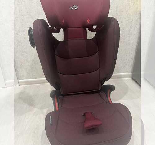 Автомобильное кресло britax romer 15 36кг