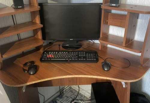 Компьютер,компютерный стол