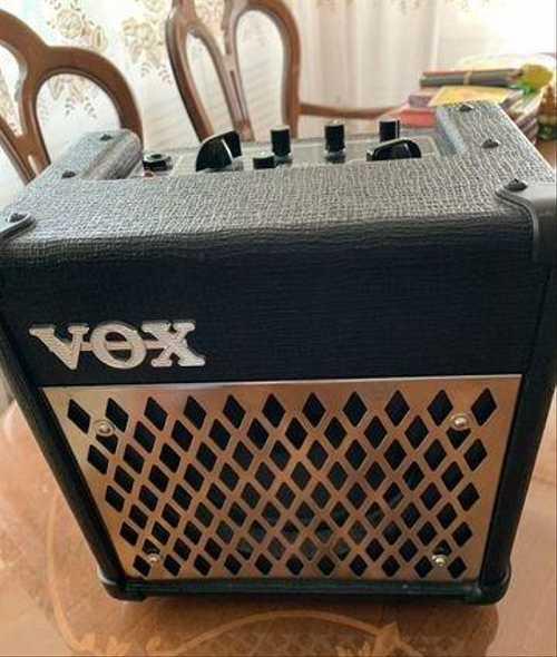 Комбоусилитель VOX DA5