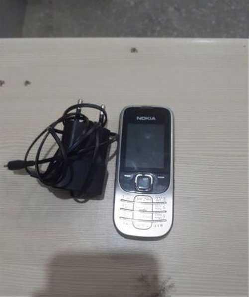 Телефон Nokia 2330 Classic