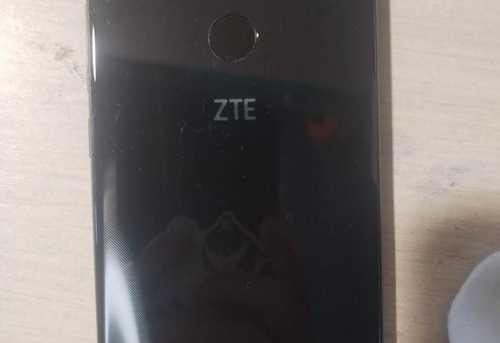 ZTE Blade V9, 4/32 ГБ