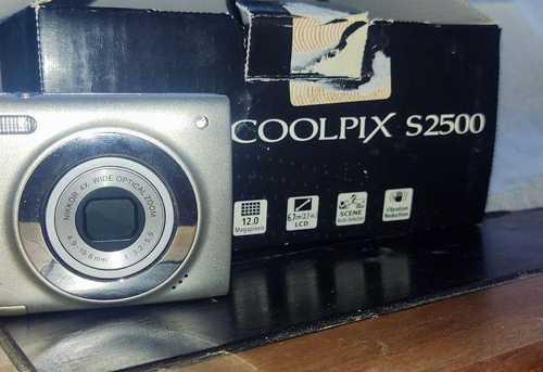 Компактный фотоаппарат Nikon Coolpix S2500