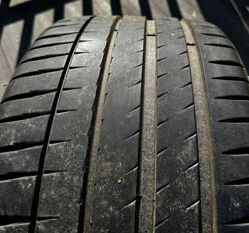 Michelin Pilot Super Sport 275/35 R20