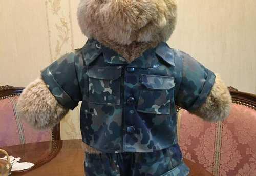 Медведь Тедди в военной униформе большой