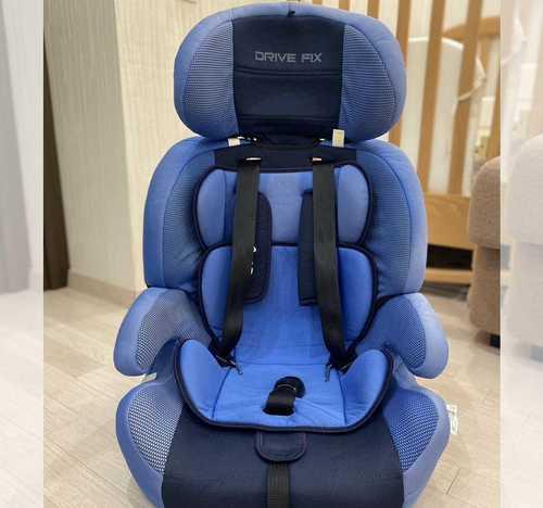 Автомобильное кресло до 36 кг isofix