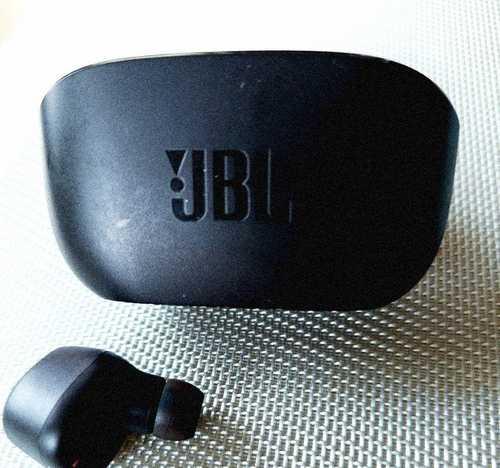 Беспроводные наушники JBL wave 100