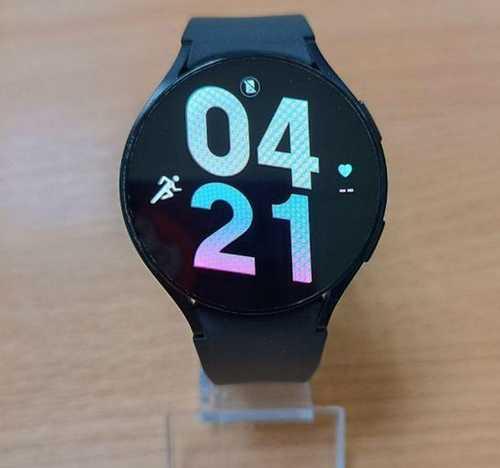 Смарт-часы Samsung Galaxy Watch 6