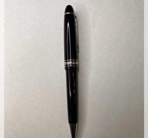 Шариковая ручка montblanc meisterstuck