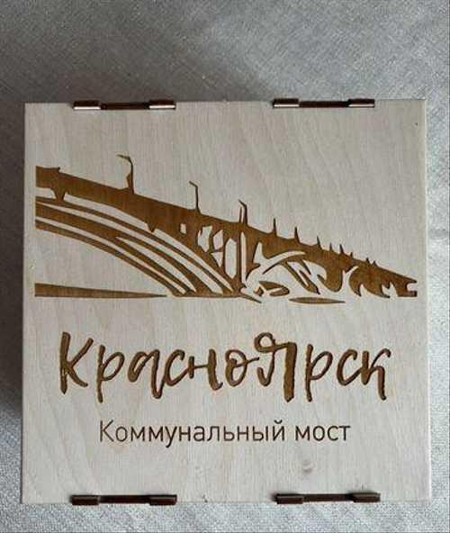 Коробка подарочная деревянная