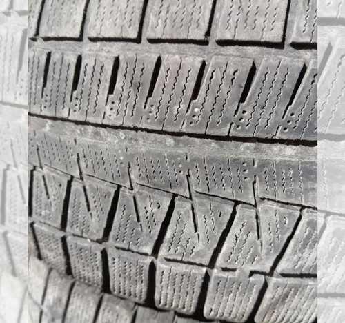 Bridgestone Blizzak Ice 205/55 R16