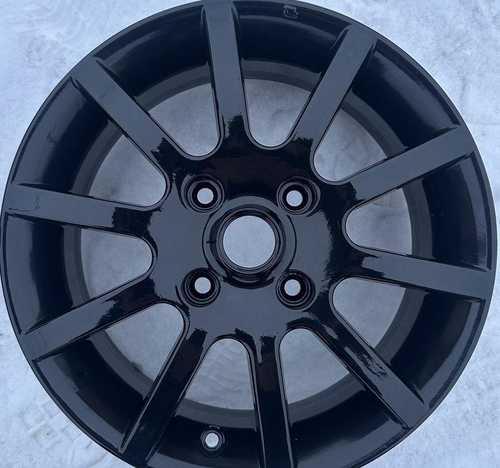 Литые диски r15 4x114,3 black Oригинал Mitsubishi