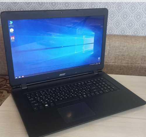 Большой ноутбук 17" Acer ES1-732