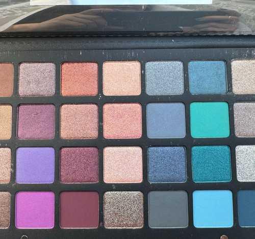 Natasha Denona Eyeshadow Palette 28 (purple/blue)