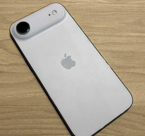 iPhone Air, 256 ГБ