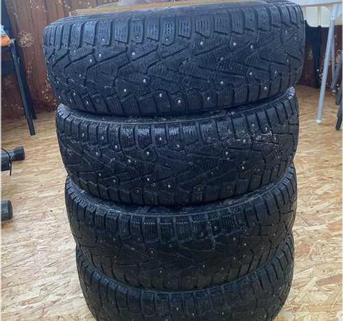 Pirelli Ice Zero 175/70 R14 84T