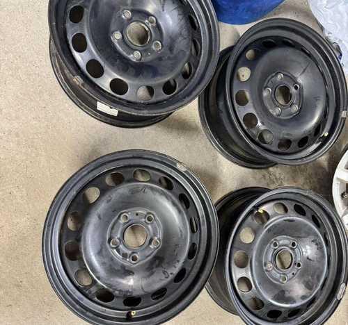 Стальные диски r16 VAG