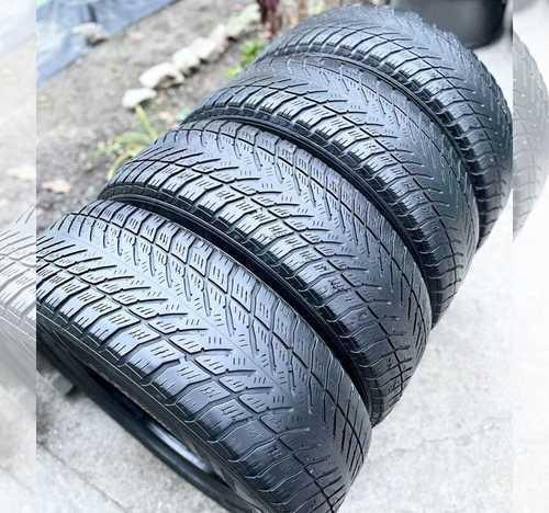 Goodyear UltraGrip  SUV 225/65 R17 102H