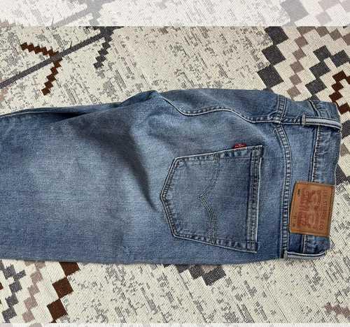 Джинсы levis женские 46-48