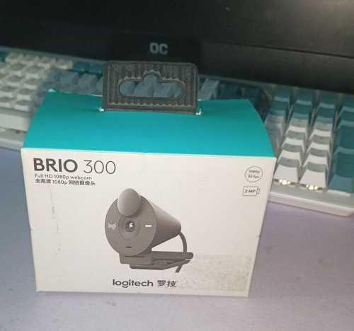 Logitech Web-камера с микрофоном brio 300 full HD