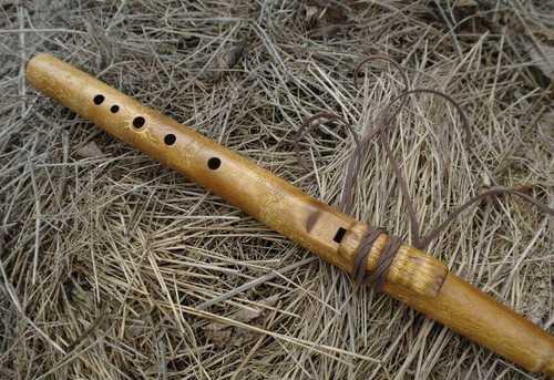 Пимак Ля из дерева в натуральном лаке флейта