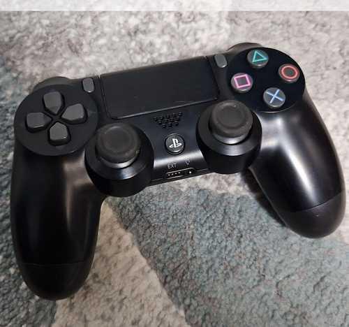 Беспроводной геймпад DualShock 4