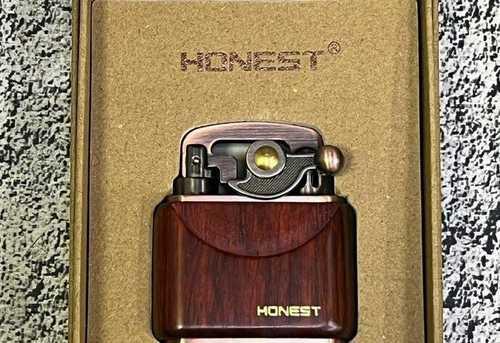 Бензиновая зажигалка Honest