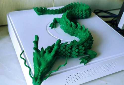 Зелёный подвижный дракон
