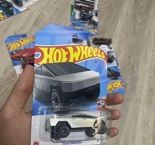 Hot wheels tesla cybertruck