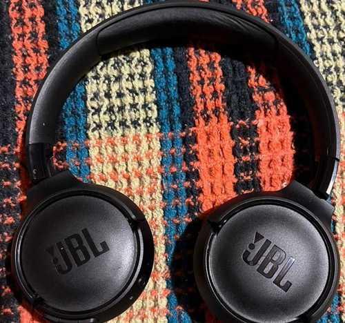 Беспроводные наушники jbl новые