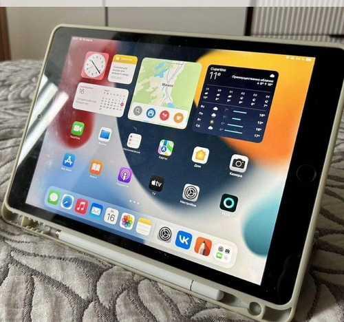 Планшет Apple iPad 10.2 Wi-Fi 64GB (снг)