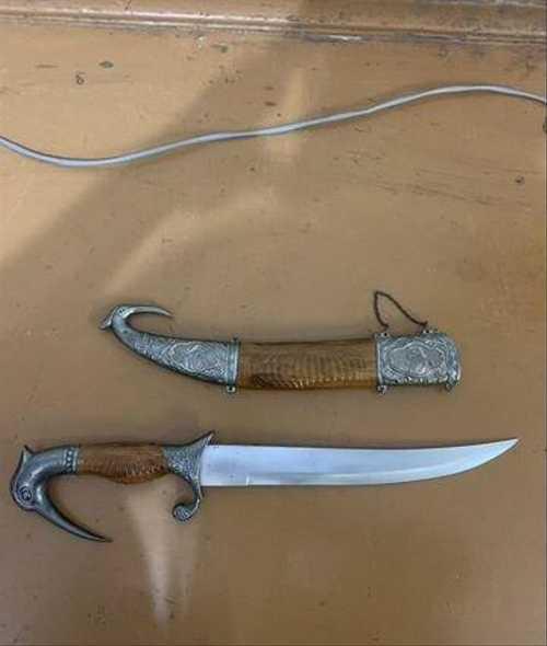 Нож сувенирный кинжал