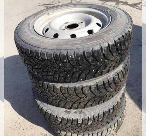 Комплект зимних колёс R14