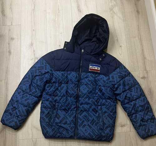 Демисезонная куртка levis