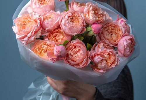 Букет премиальных кустовых пионовидных роз