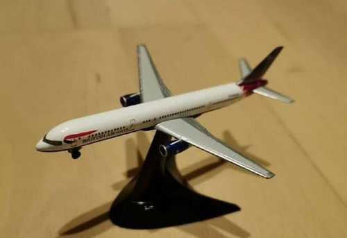 Модель самолета Boeing 757-200 British Airways