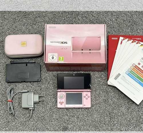 Nintendo 3DS Pink Edition