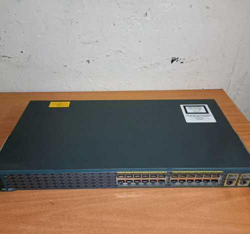 Cisco 2960+24TC-S(с дефектом)