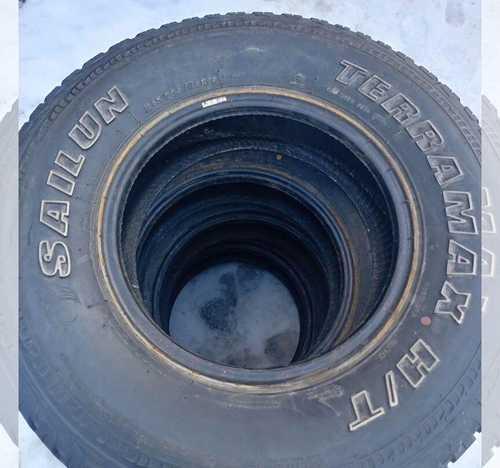 Nokian Tyres Hakkapeliitta 8 235/75 R15 30V