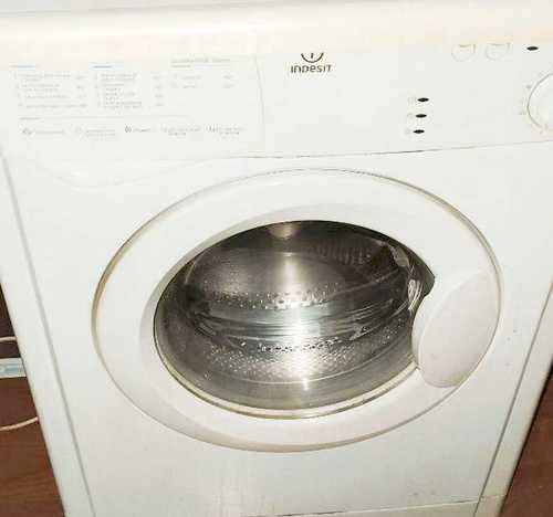 Стиральная машина indesit