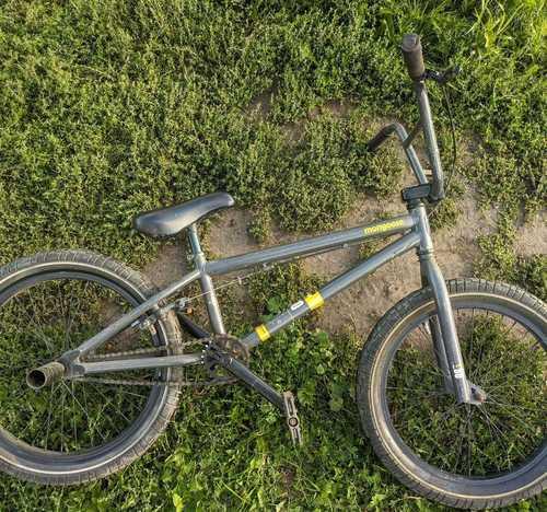 Велосипед BMX mongoose