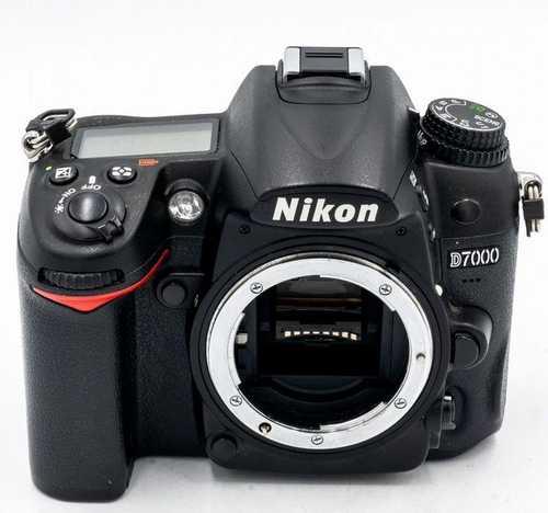 Зеркальный фотоаппарат Nikon D7000 Body