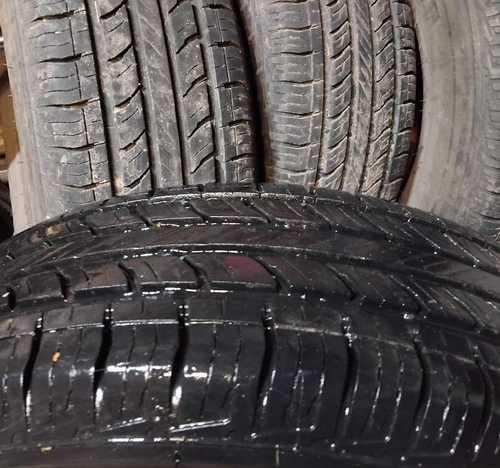 Nexen Roadian 541 235/75 R16 108