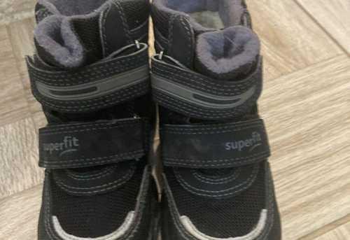 Зимние ботинки superfit размер 26