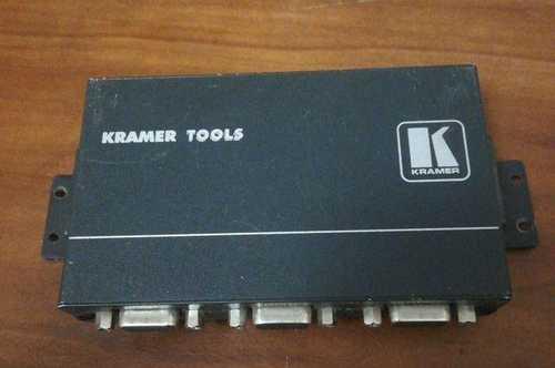 VGA и аудио усилитель-распределитель Kramet VP400K