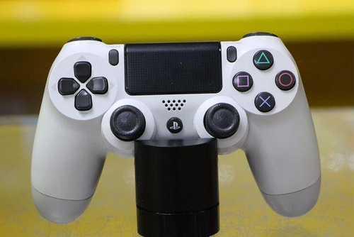 Геймпад PS4 DualShock 4 v2 White бу