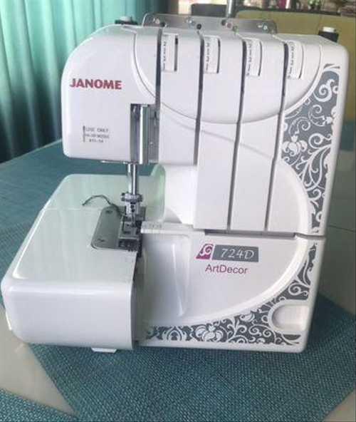 Оверлок Janome 724D