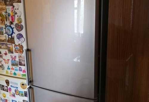 Продам холодильник Samsung RL34E